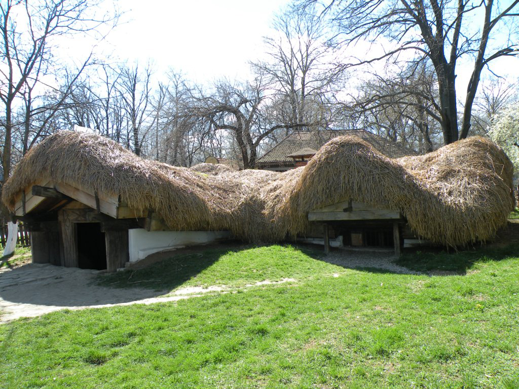 Arhitectura populara da viata satelor romanesti - PIATRAONLINE