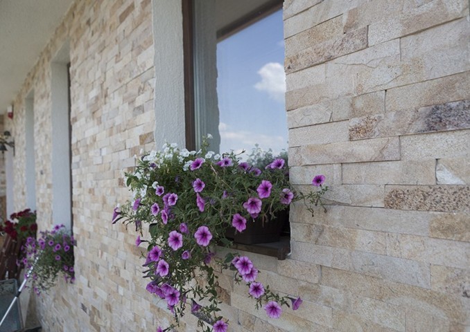 Zece idei pentru pereții exteriori - PIATRAONLINE