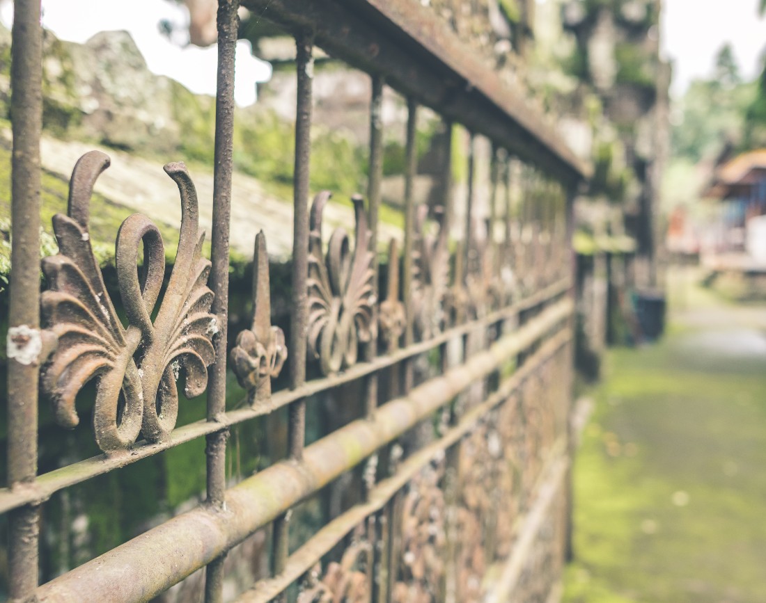 Gard decorativ gradina | Gard gradina lemn | Gard delimitare gradina ...