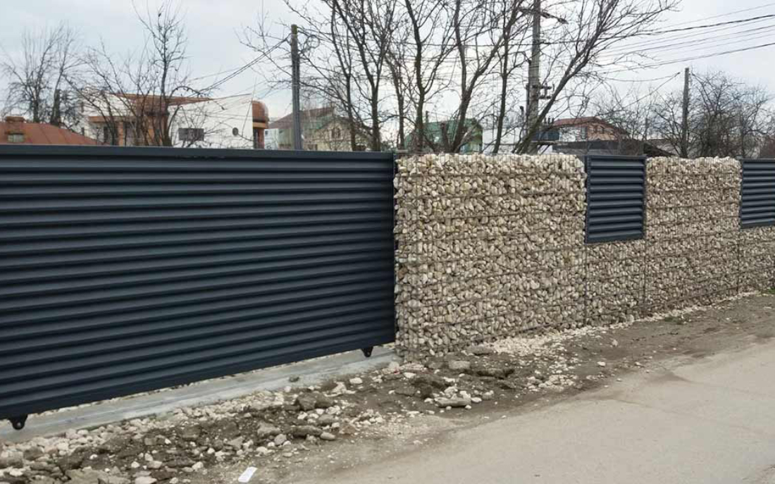 Tipuri de garduri: Care este opțiunea potrivită pentru curtea ta ...