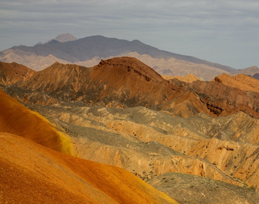 Muntii Curcubeu din China | Booking China | Muntii Curcubeu din China ...