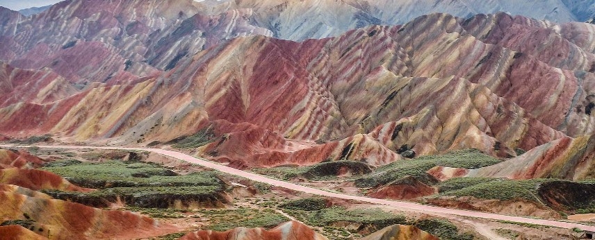 Muntii Curcubeu din China | Booking China | Muntii Curcubeu din China ...