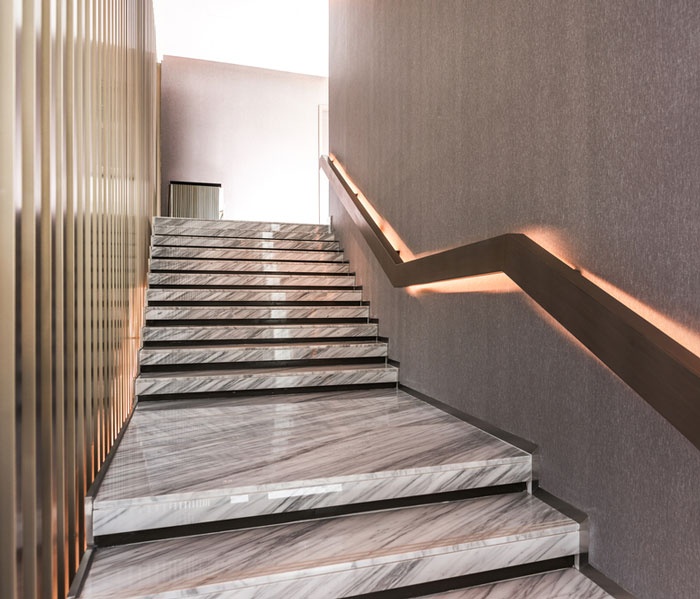 Trepte din piatra naturala vs. trepte prefabricate din beton - PIATRAONLINE