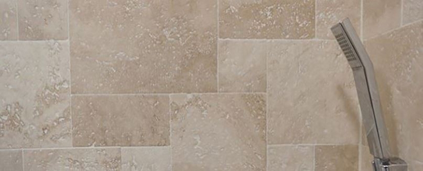 Idei Bai placate cu Travertin Classic Mini French Pattern - PIATRAONLINE